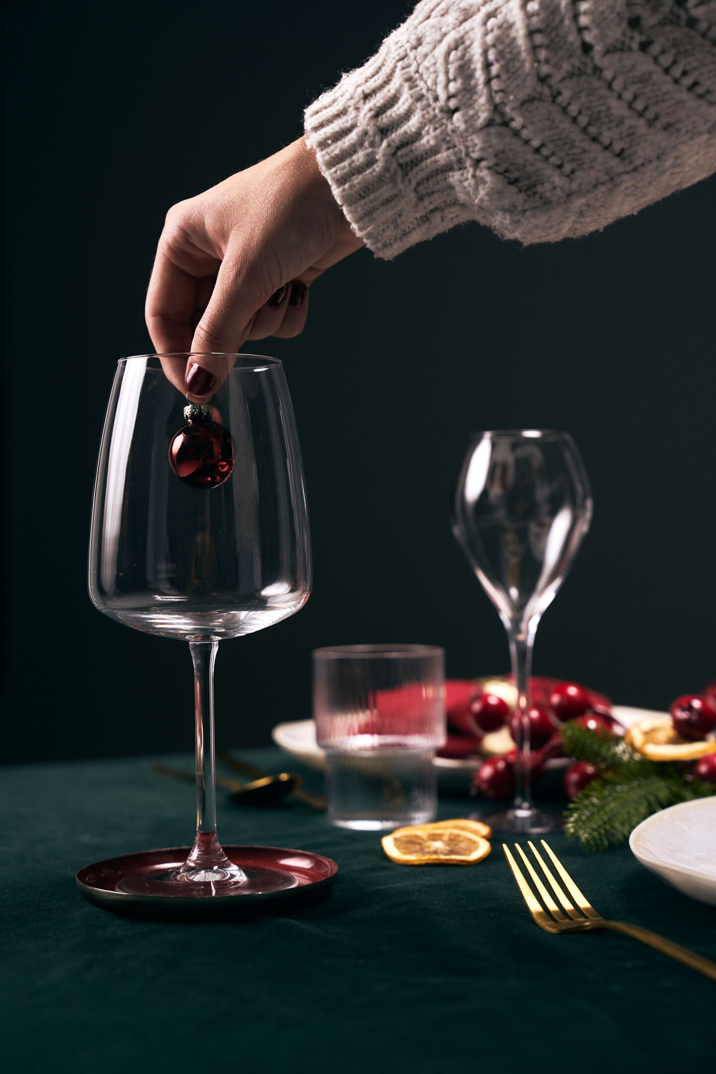 Weihnachtszauber am Tisch: Einfache DIY-Dekoration fürs Festessen