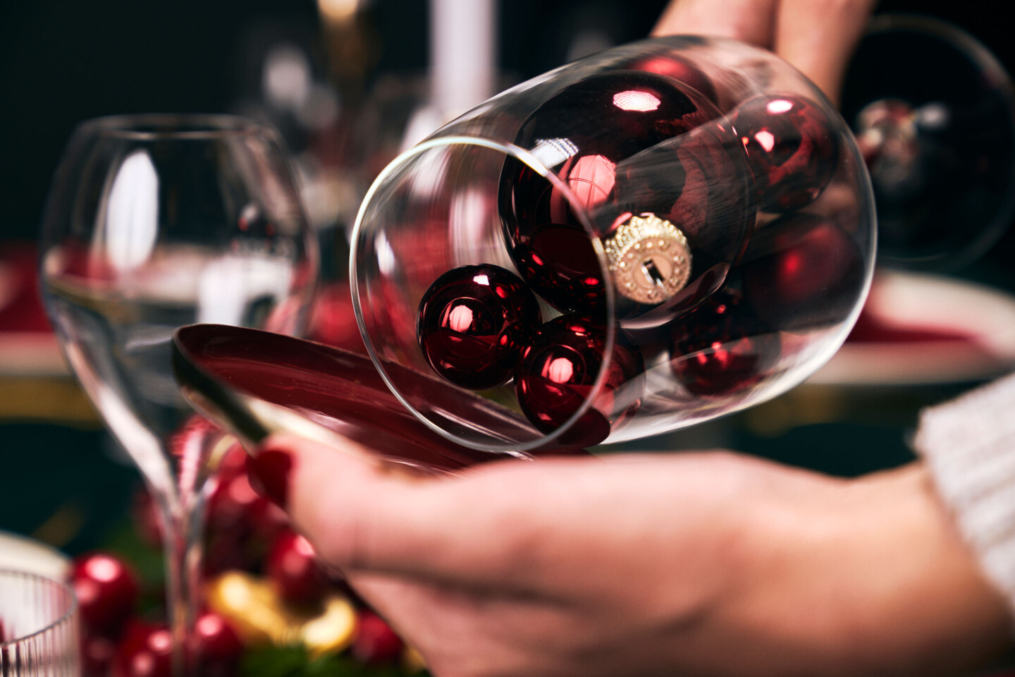 Weihnachtszauber am Tisch: Einfache DIY-Dekoration fürs Festessen