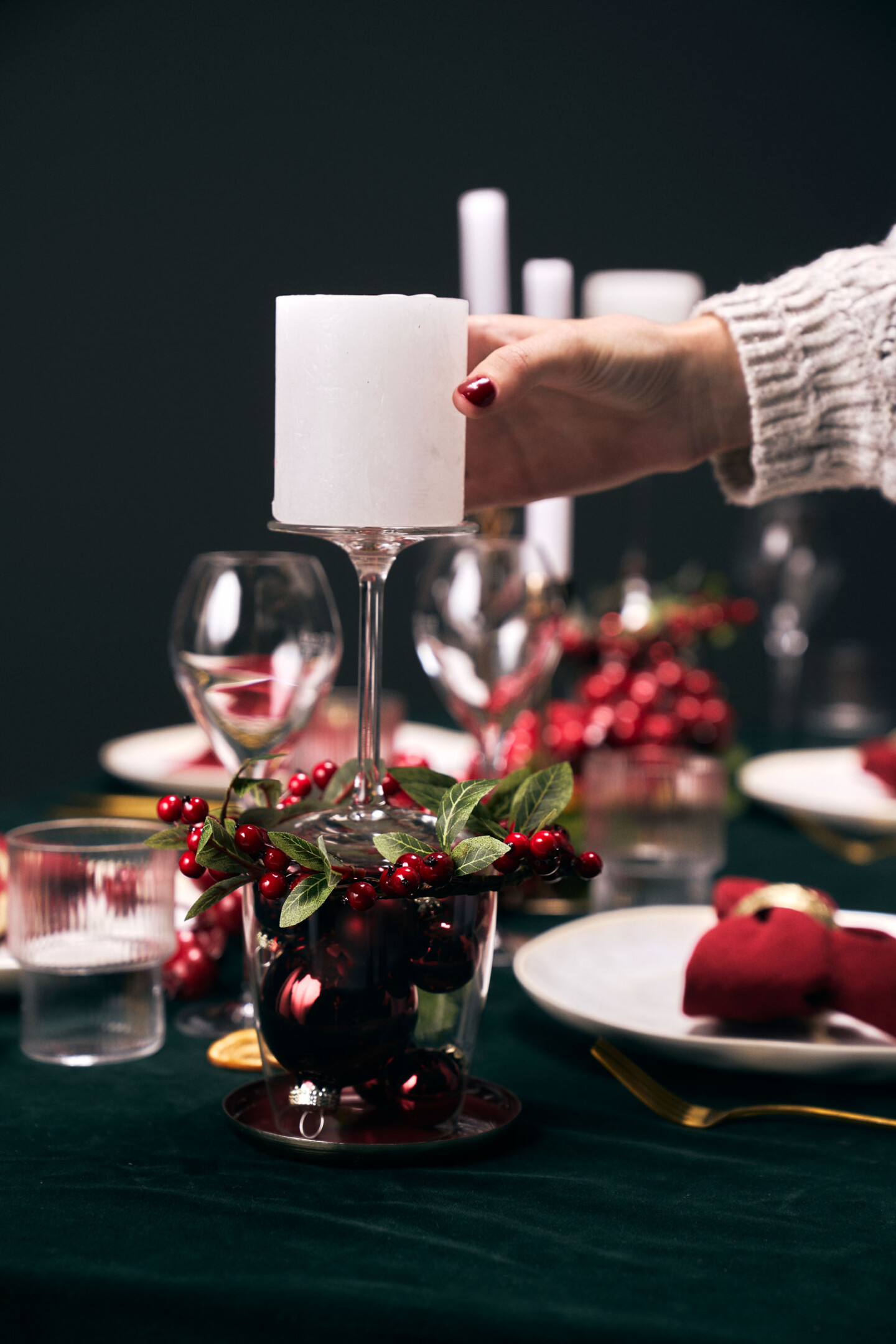 Weihnachtszauber am Tisch: Einfache DIY-Dekoration fürs Festessen